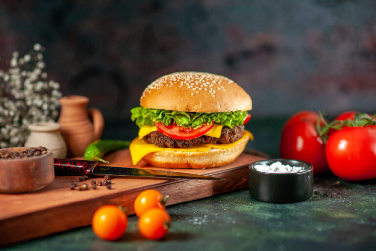 Burger de vită făcut în casă: rețete și sfaturi pentru preparare ...