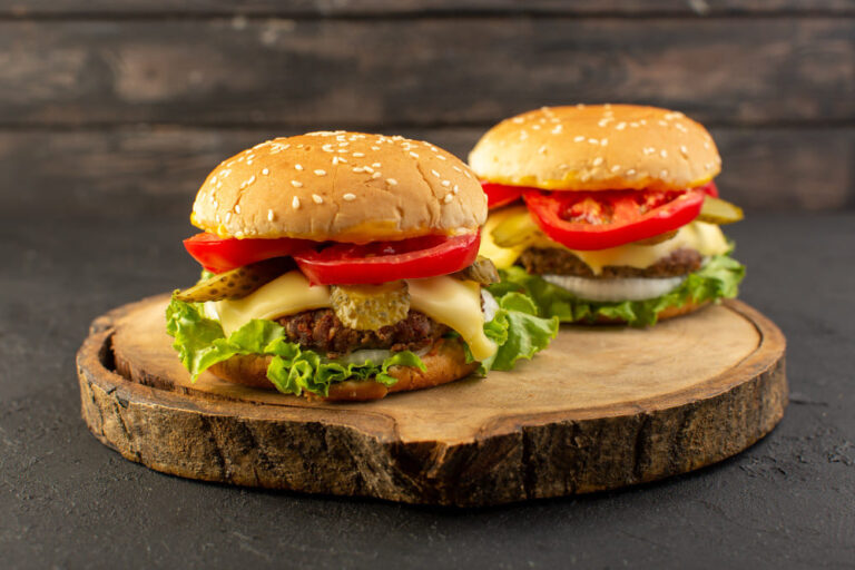 Burger de vită făcut în casă: rețete și sfaturi pentru preparare ...