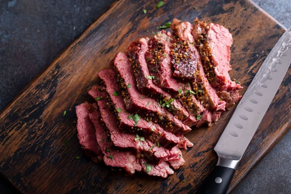 Reteta de pastrama de oaie frageda si aromata